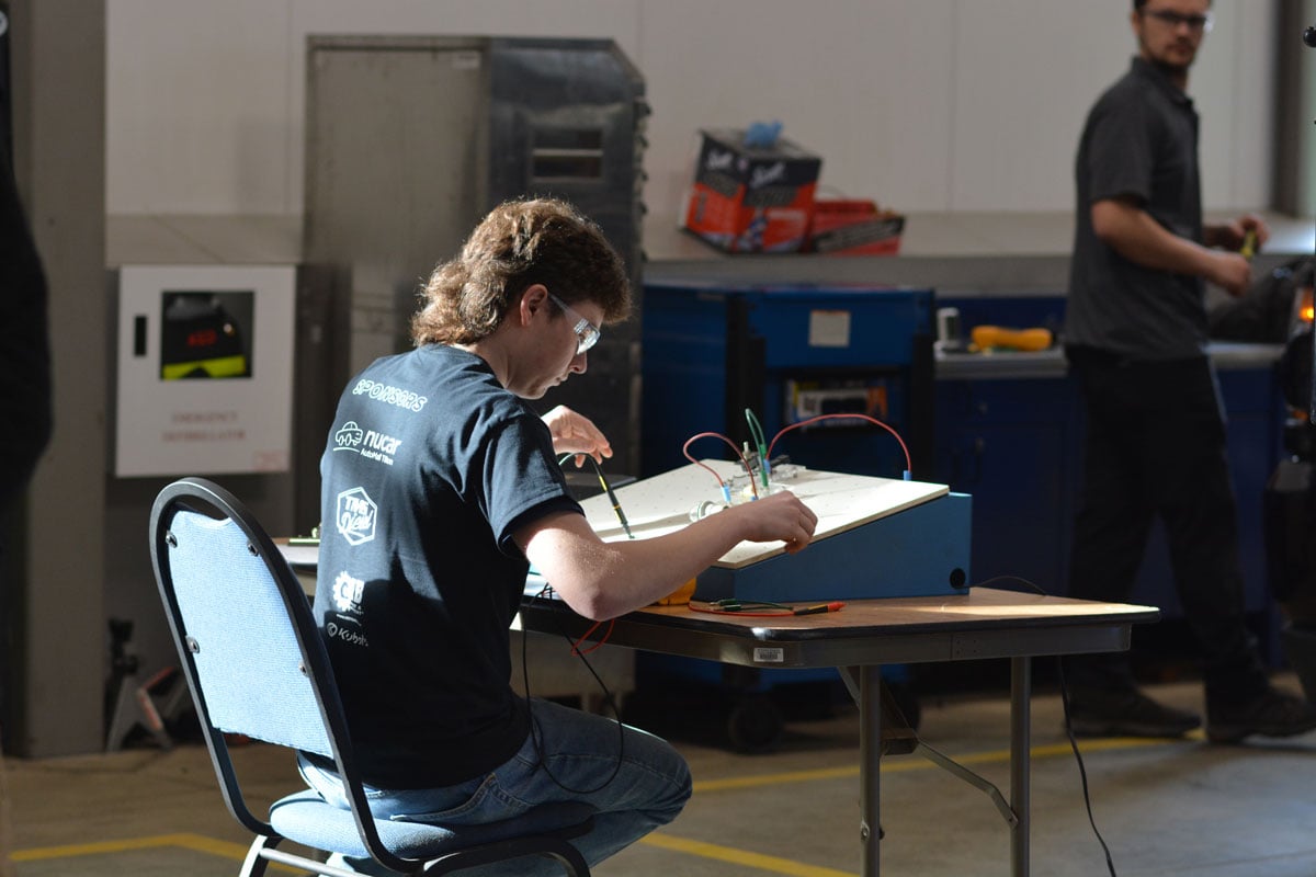 Top NH Students Go for the Gold in the 2023 SkillsUSA Auto Competition